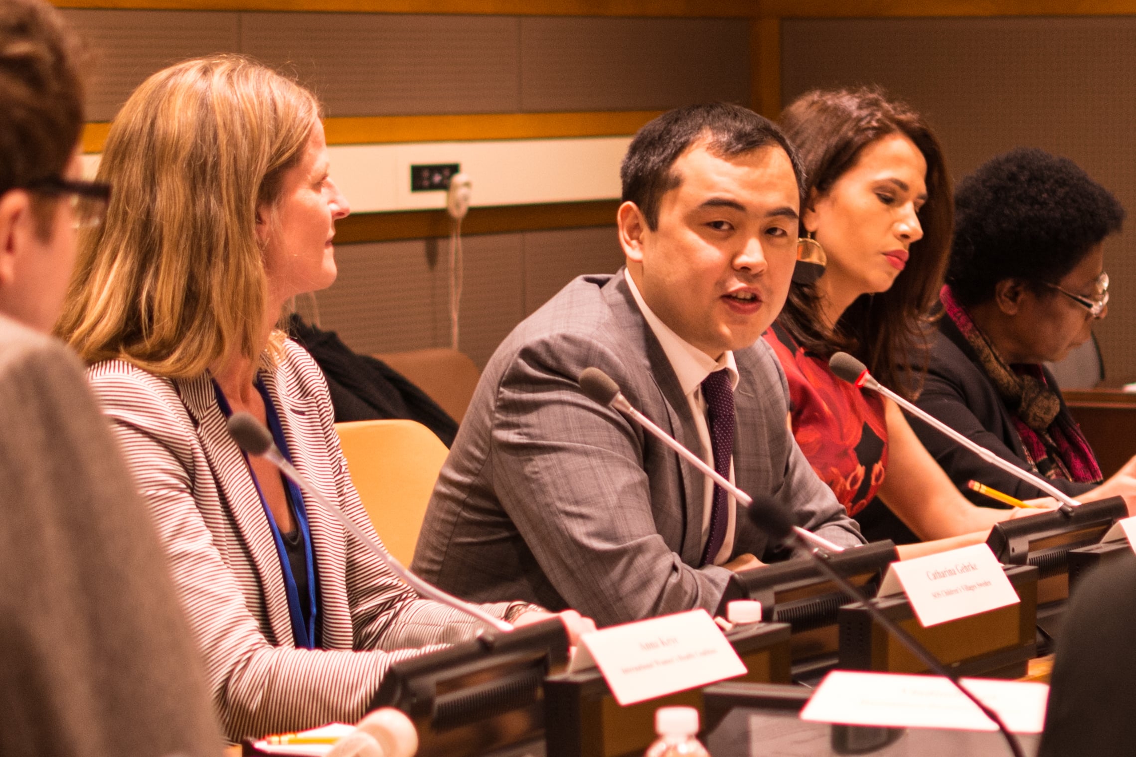 People power as the key to implementing the post-2015 agenda | Bahá’í ...